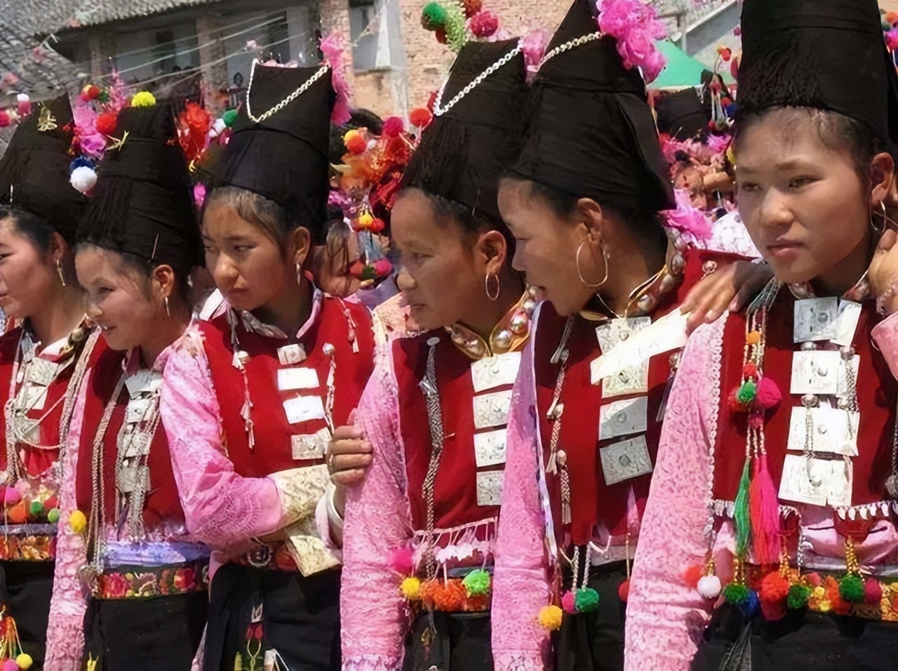 Minority-themed documentary, research on the interaction between ...