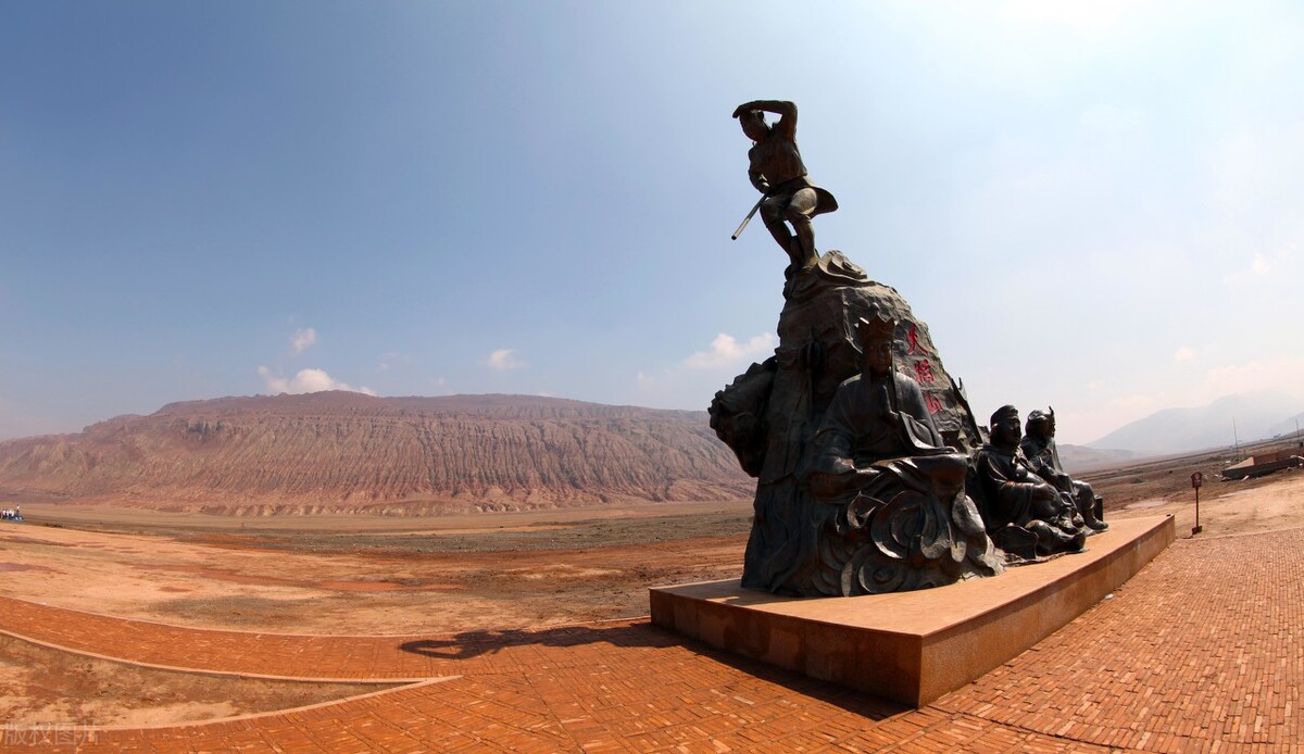 The tongue of fire, Turpan Flame Mountain - iNEWS