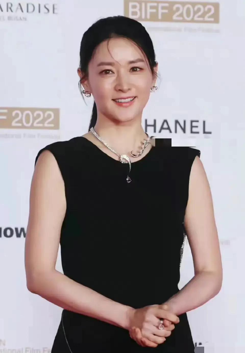 Li Ying'ai's appearance has not changed for 30 years, her temperament ...