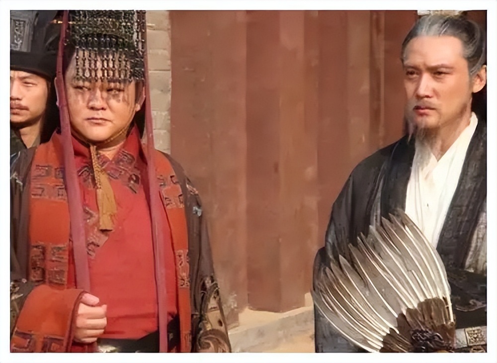 After Liu Shan surrendered, he wrote three words, Sima Zhao gave up killing him, the officials ...