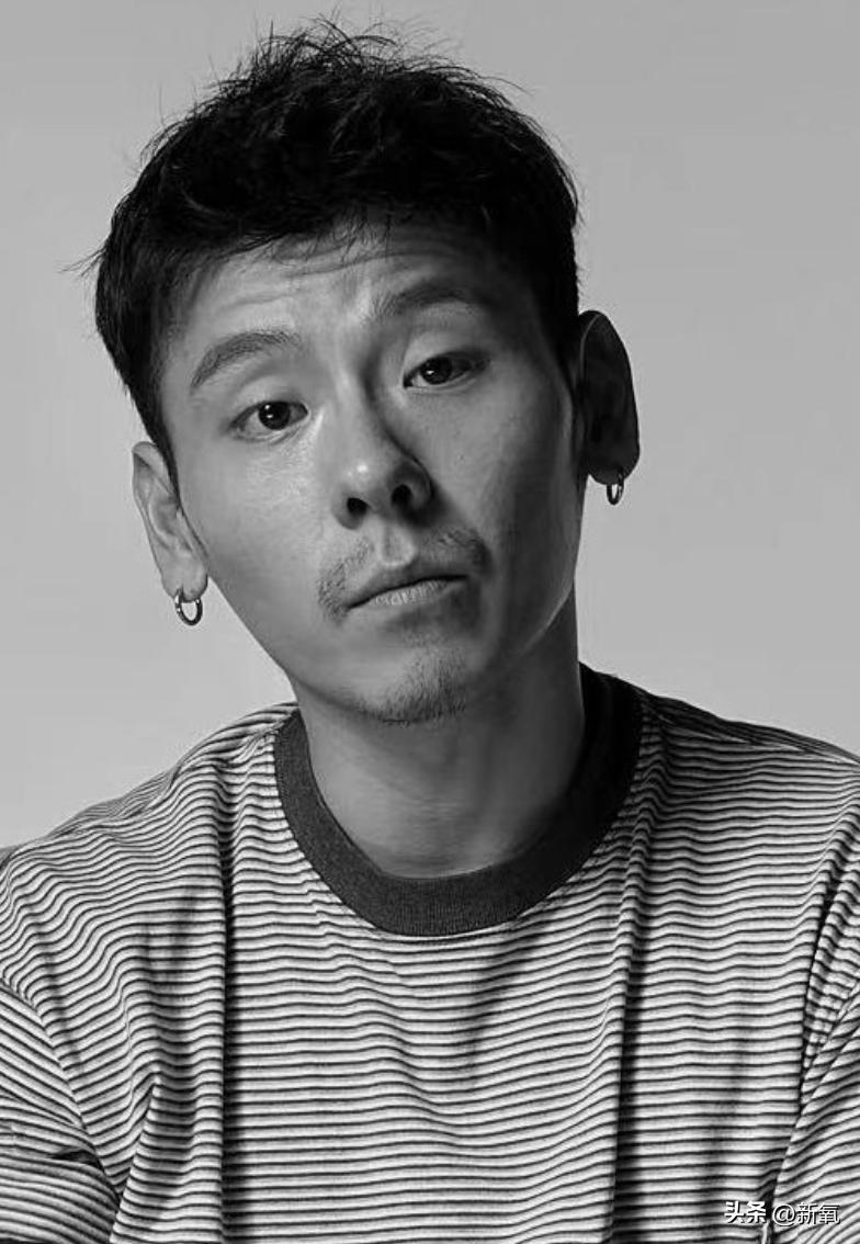 Crazy criticism of the puppy Fu Weijun, redefining the sexy rough man ...