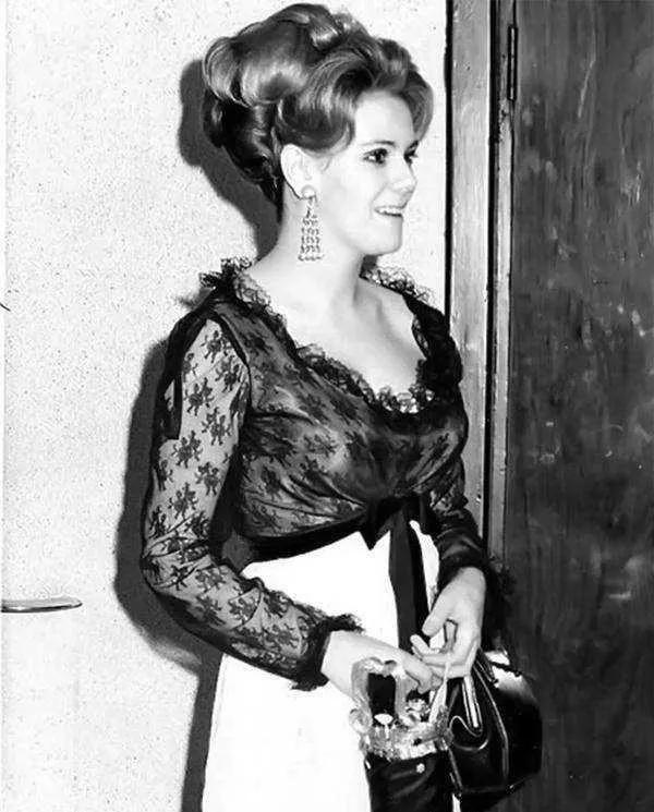 What does Camilla's consummation show? - iNEWS