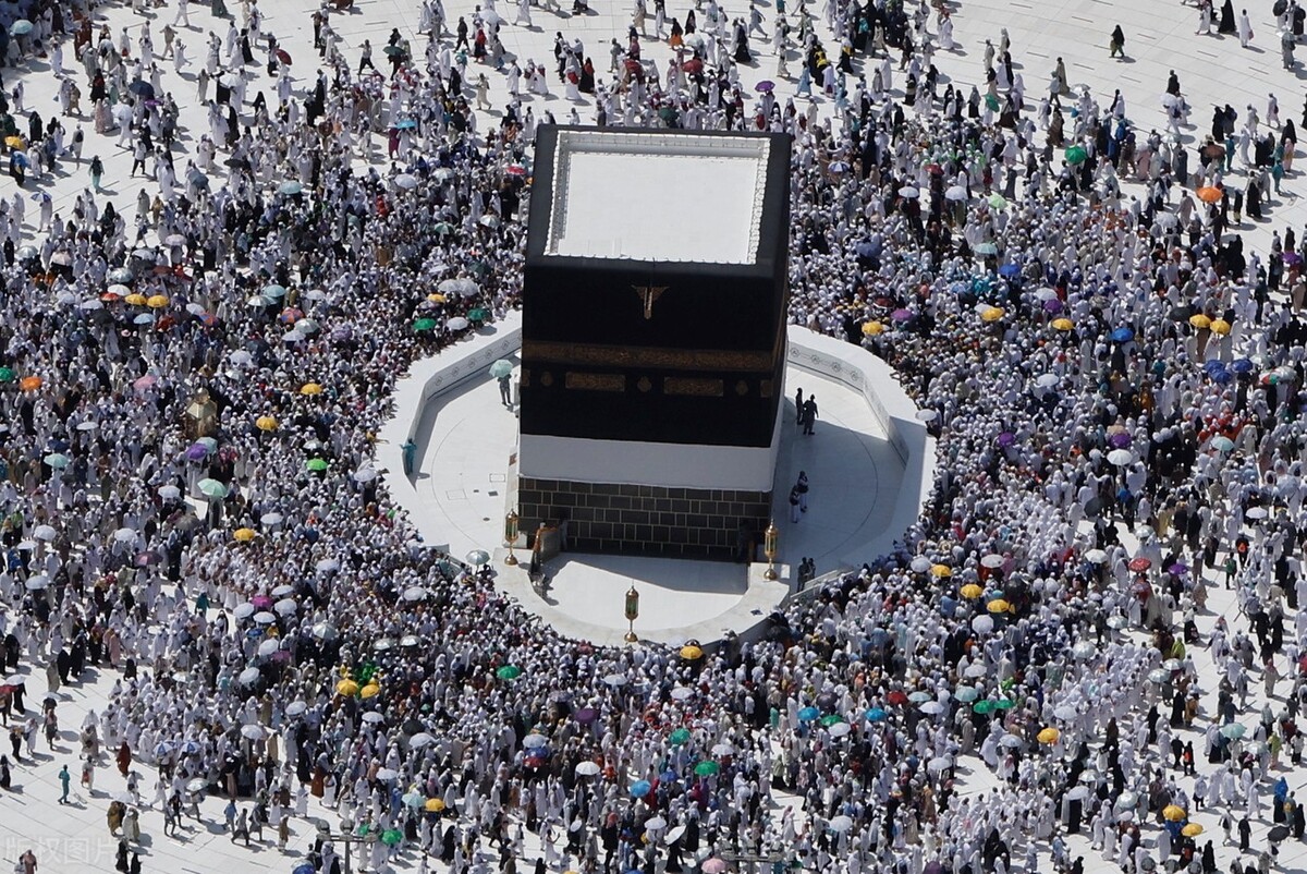 Arabia, Muslims, Islam: Exploring the Relationship Between the Three ...