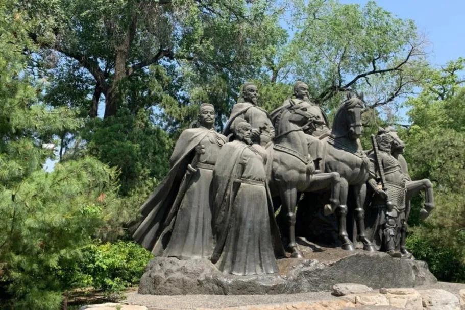 Explore the most beautiful city in China - "Jinyang Ancient City" - iNEWS