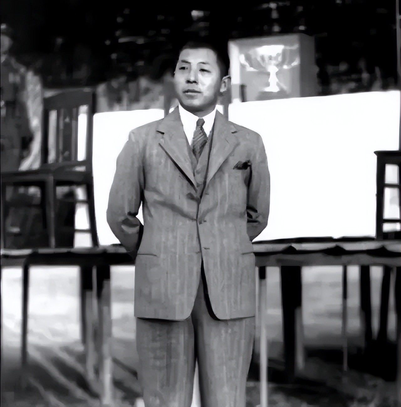 Zhang Xueliang, who was under house arrest, wrote to Song Ziwen saying ...