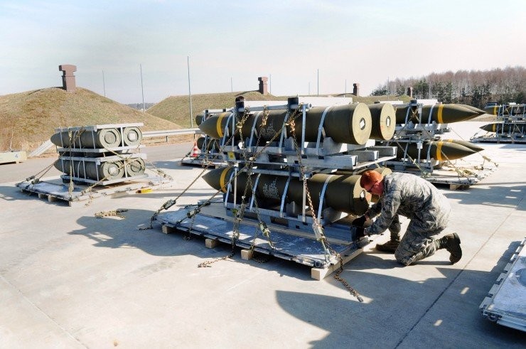 US Army 463L freight pallet introduction - iNEWS