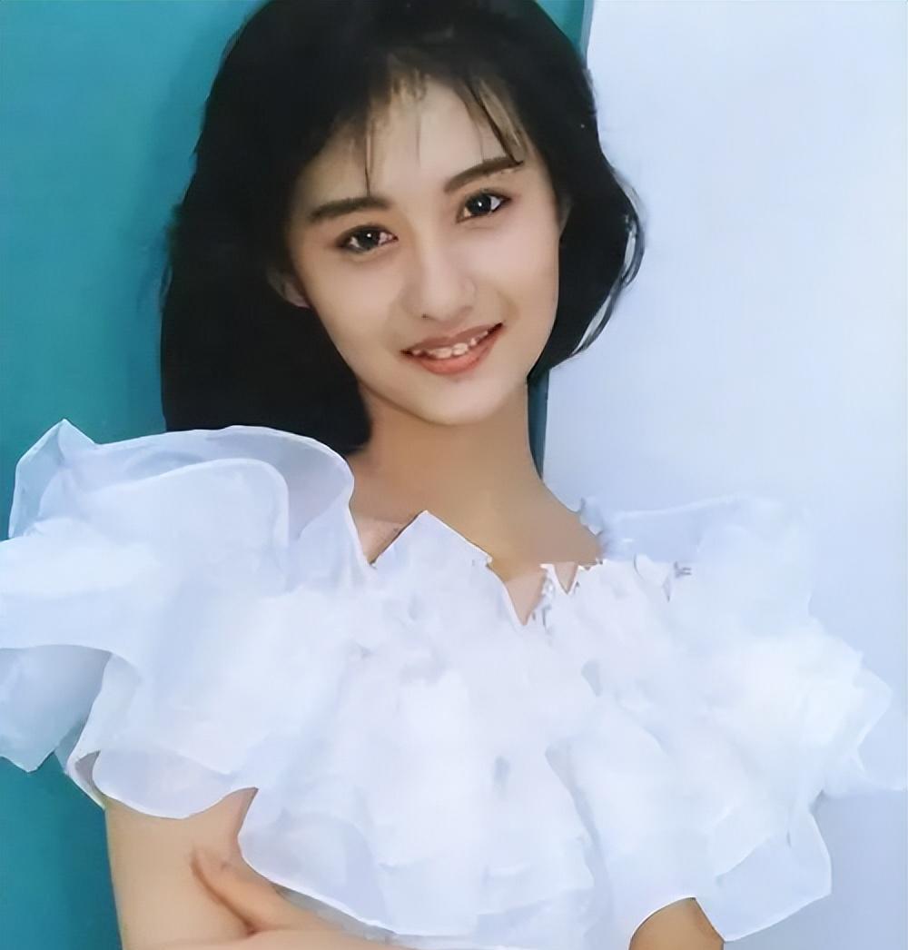 Actresses who bloom briefly: stunning beauty, fleeting - iMedia