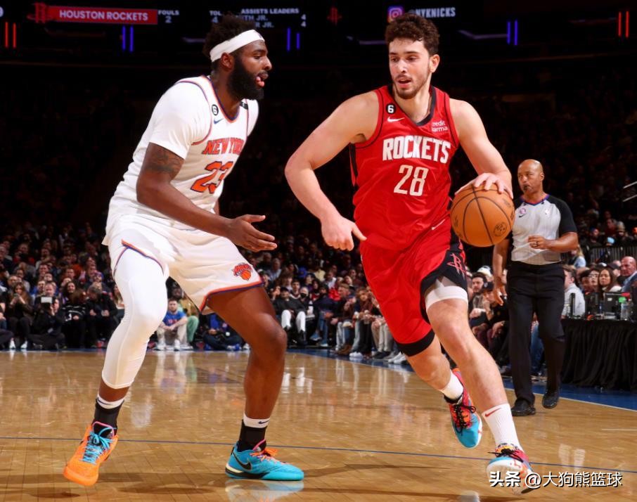 10+8 and 13+8! The Rockets' rookie has a quasi-double-double in 2 games ...