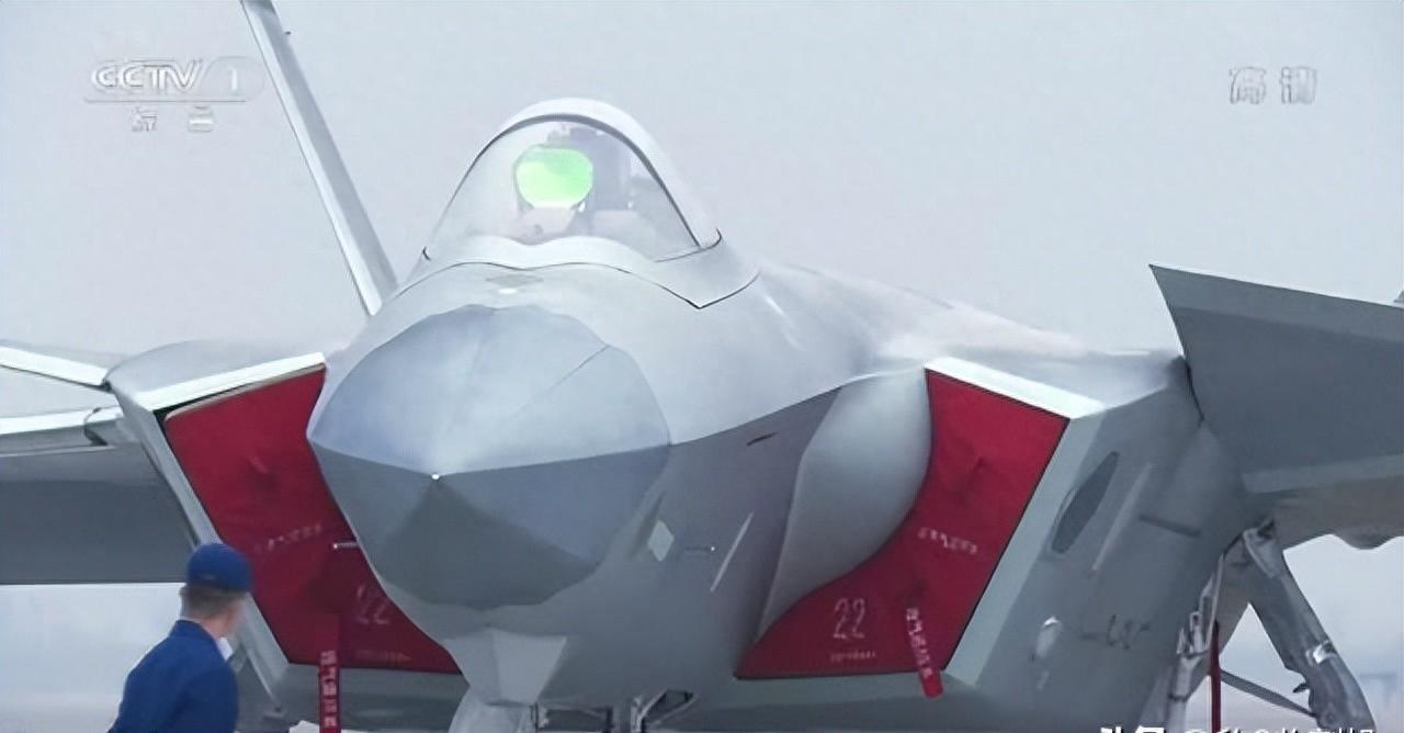 Why are you so anxious? In less than a year, all six prototypes of South Korea's KF21 have flown ...