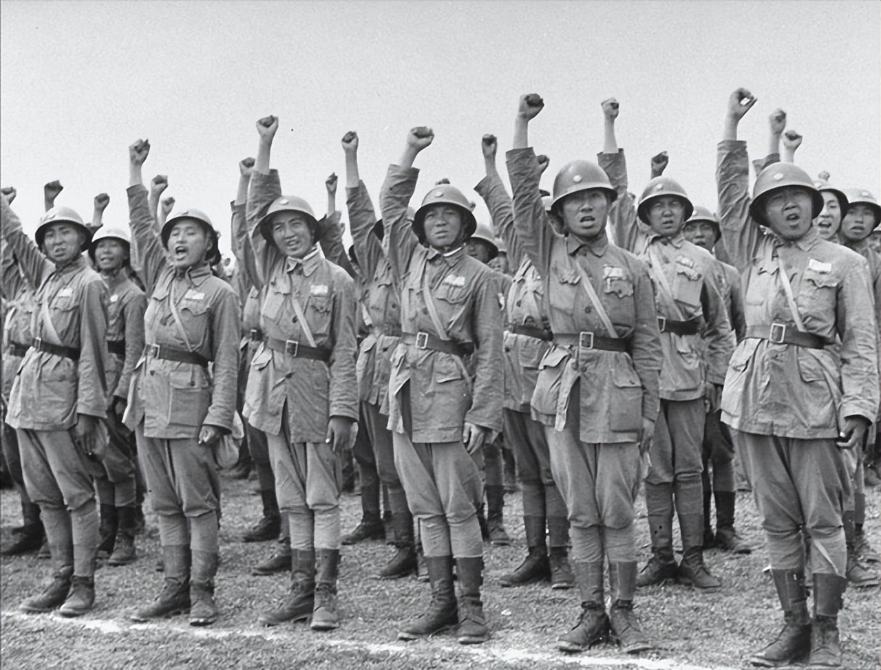 The commander of the Red Army rebelled against the Kuomintang. In 1949 ...
