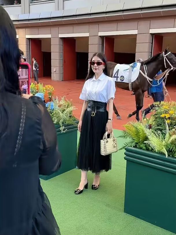 Fang Yuan's passer-by's perspective sparked heated discussions, she was ...