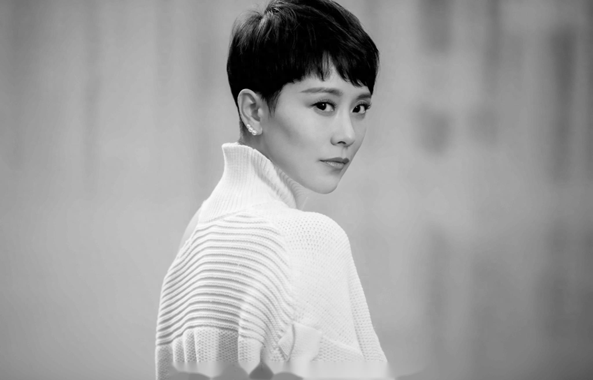 Stunning comeback, Hai Qing reappears as Zhang Guimei at the age of 46 ...
