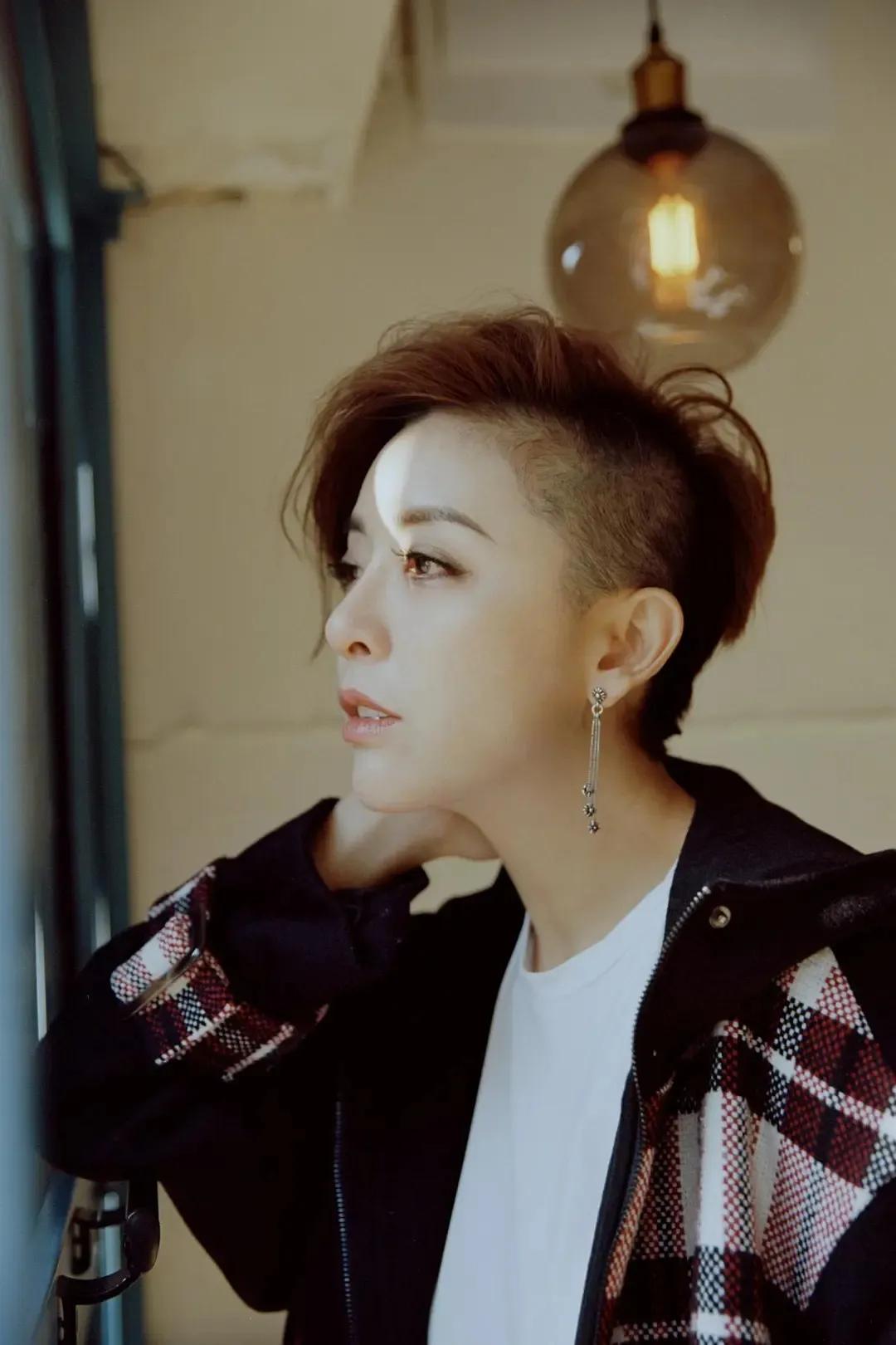 The "supporting role" drama, the momentum of the "protagonist", the ...