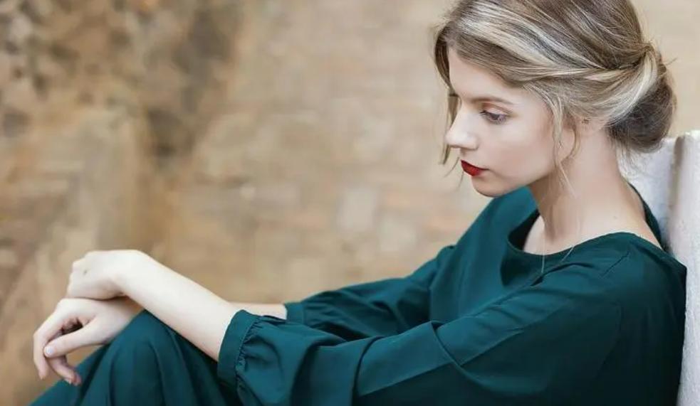 What kind of artistic value does Finch's "A Trace of Chance" embody in ...