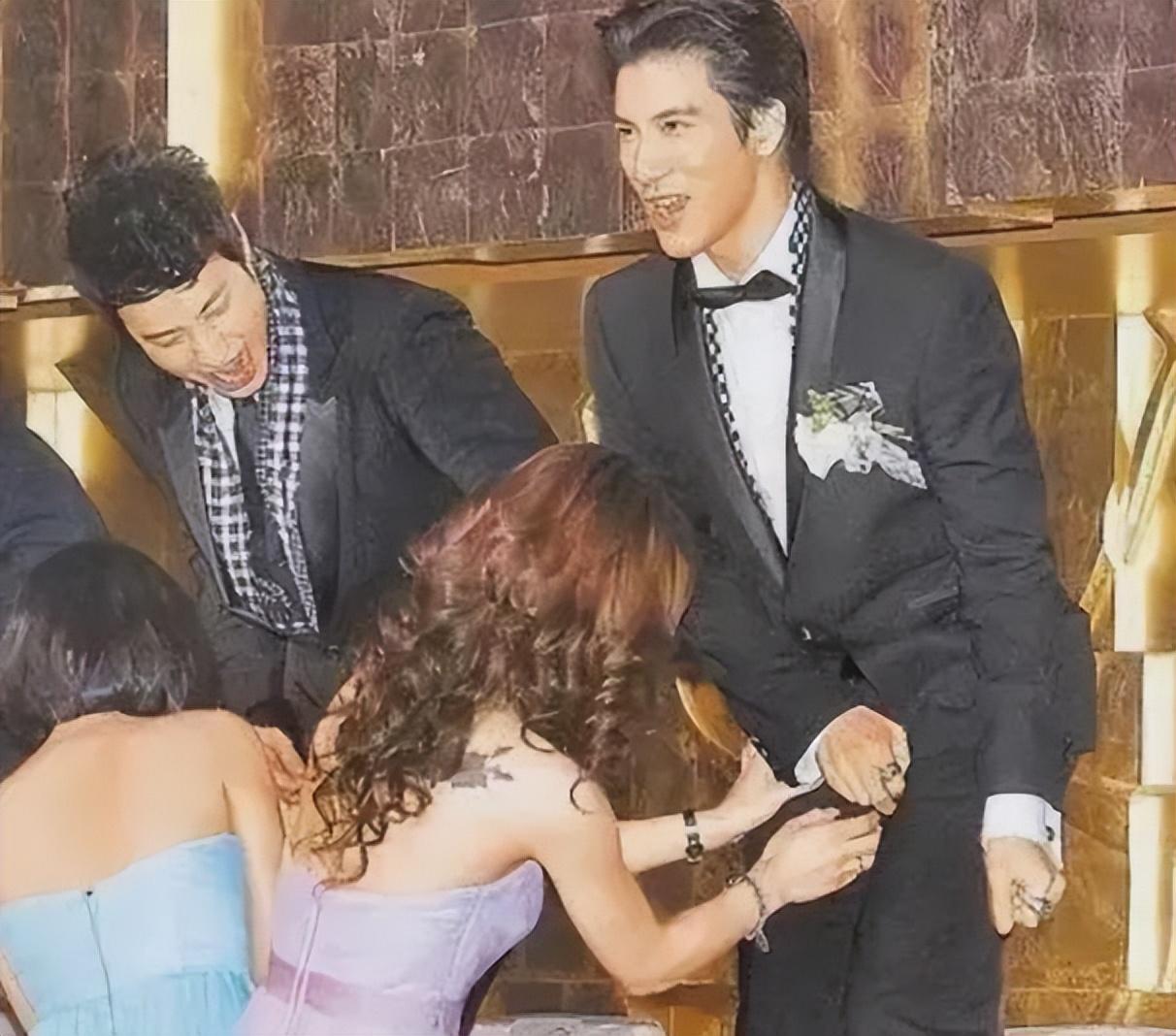 Photos of Leehom Wang and 3 other people's sex video exposed! Fan Weiqi and Vivian Hsu are ...