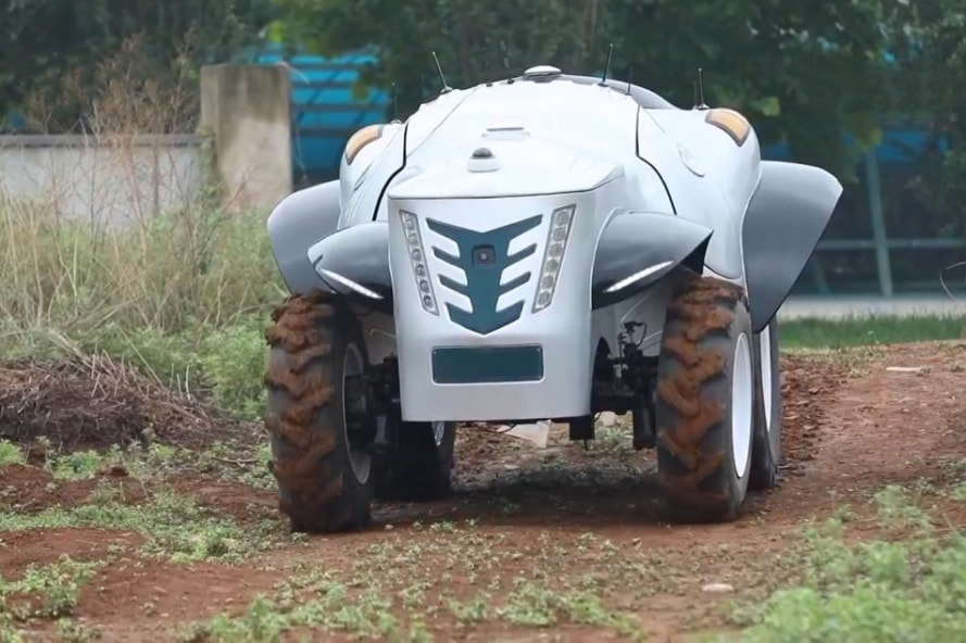 Do not burn oil and run without a driver?China has built alien tractors ...