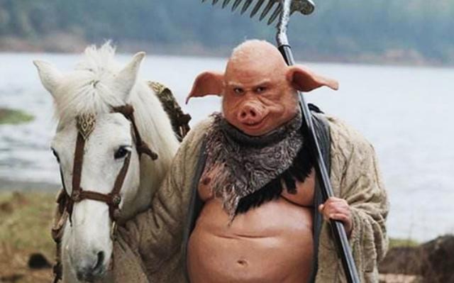 Besides the nine-toothed rake, does Zhu Bajie have another weapon?It's ...