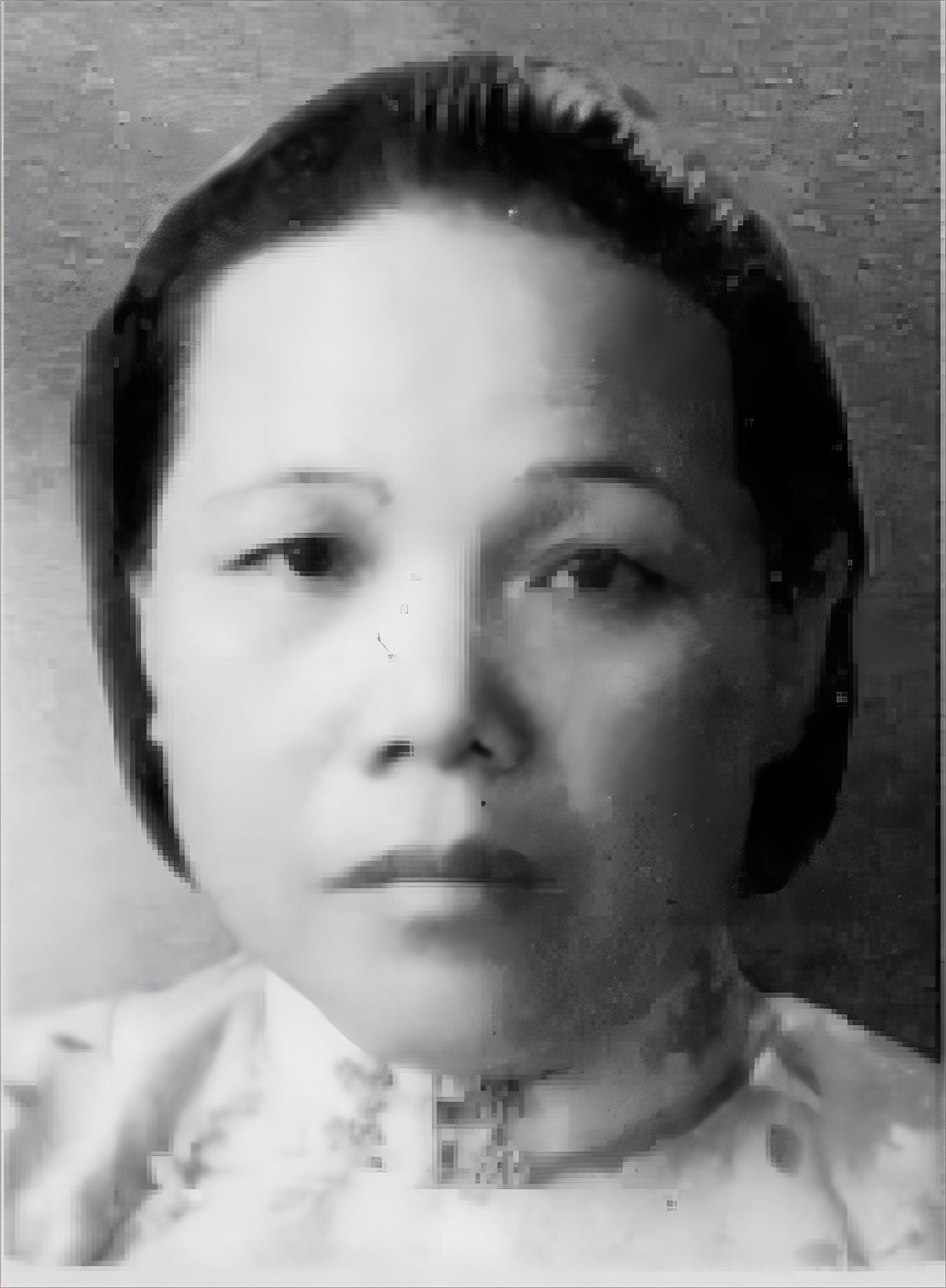 Li Zongren's eldest son, Li Youlin, cried bitterly at his mother's ...