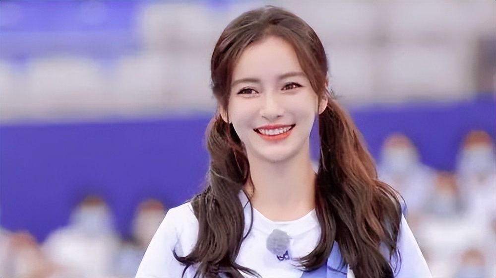 Little Gossip, Yang Ying, Ju Jingyi, Zhang Xincheng, Wang Yibo - iNEWS