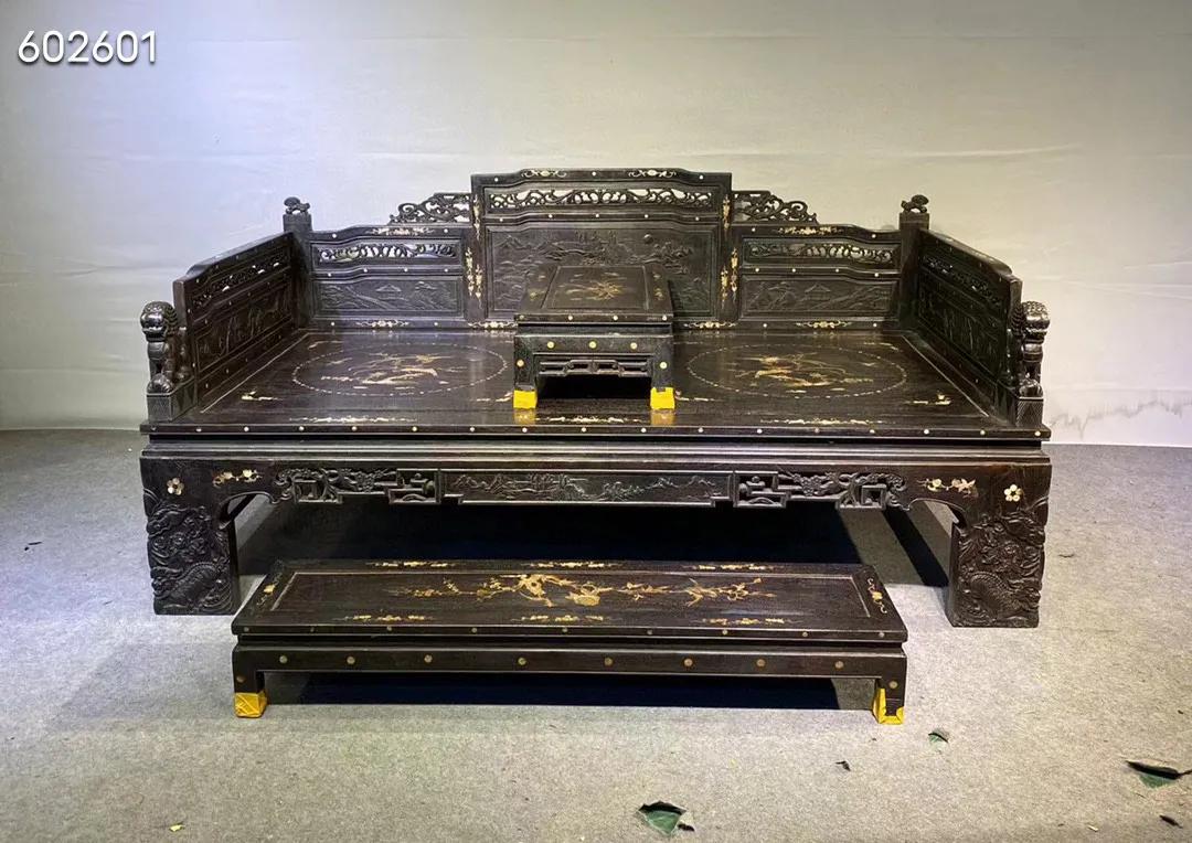 Old Tibetan lobular red sandalwood Arhat bed - iNEWS