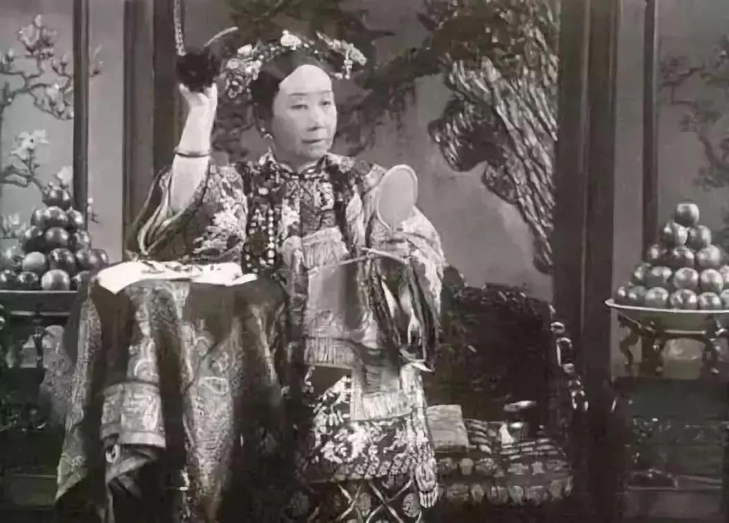 How to be dominant when talking to leaders? - iNEWS