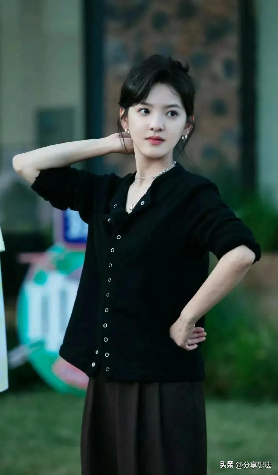 Zhang Ruonan star wallpaper (2) - iMedia