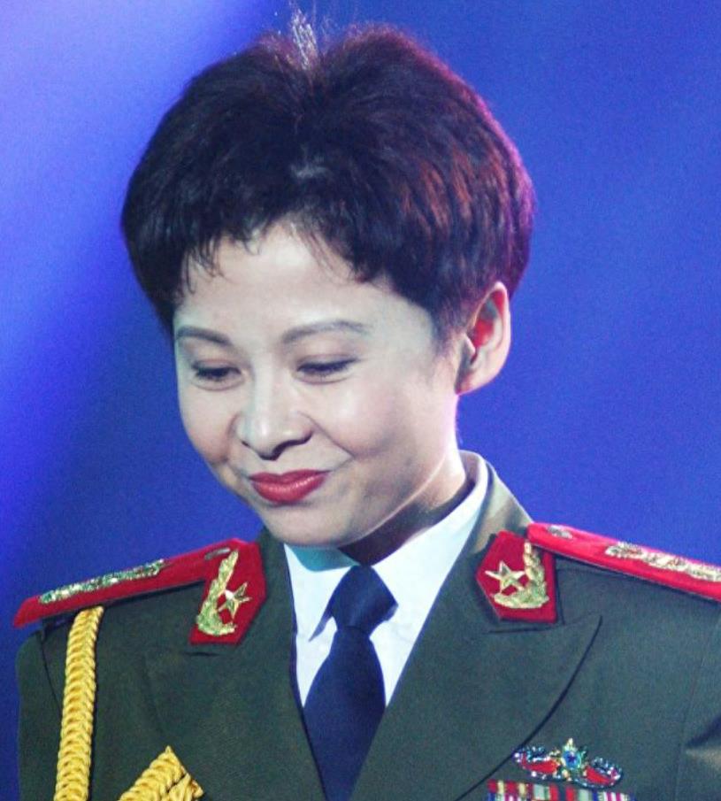 "Can love really transcend everything?" Dong Wenhua's husband's ...