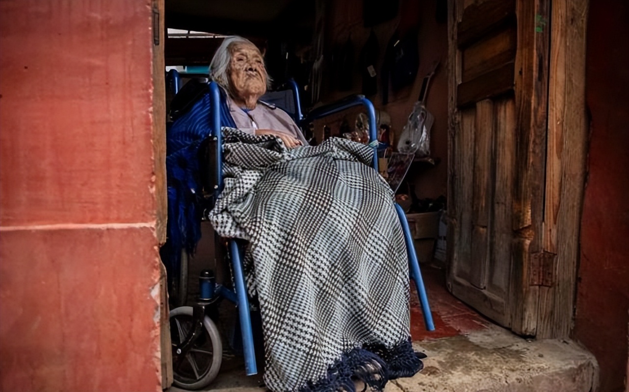 The 109-year-old Mexican old man "Grandma Coco" died, and became ...