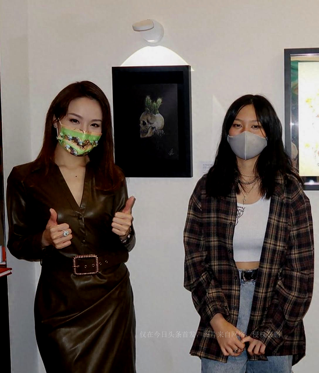 Jacky Cheung's 17-year-old daughter appeared and held an art exhibition ...