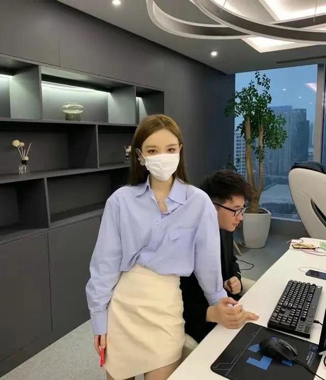 Wang Sicong met Xue Li's husband, and the two got into an angry conflict! Xue Li posted photos ...