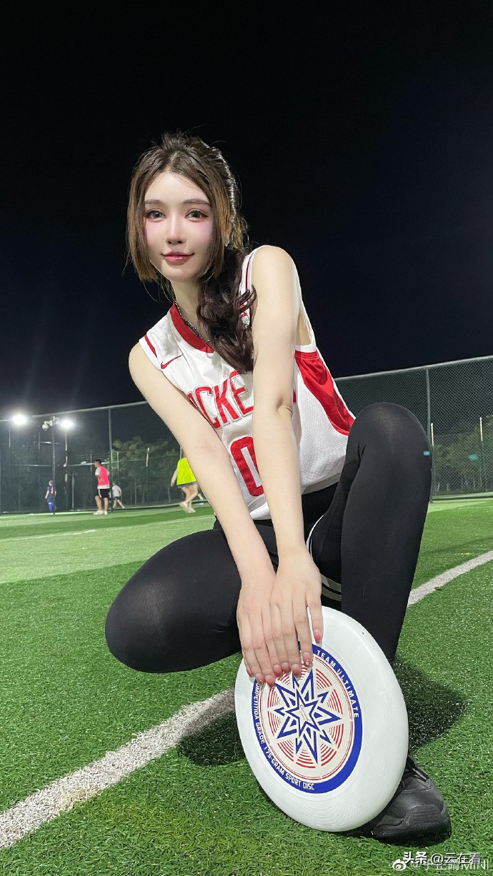 Beautiful actress Yu Zhiqing's charming photo appreciation, really ...