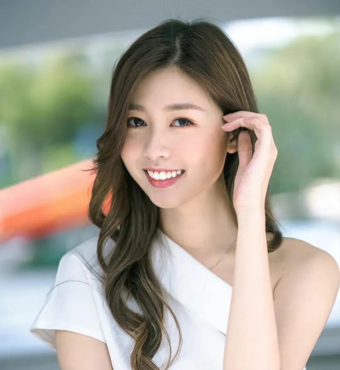 Xu Jiajie and Li Zhiqing were revealed to be secretly dating - both ...