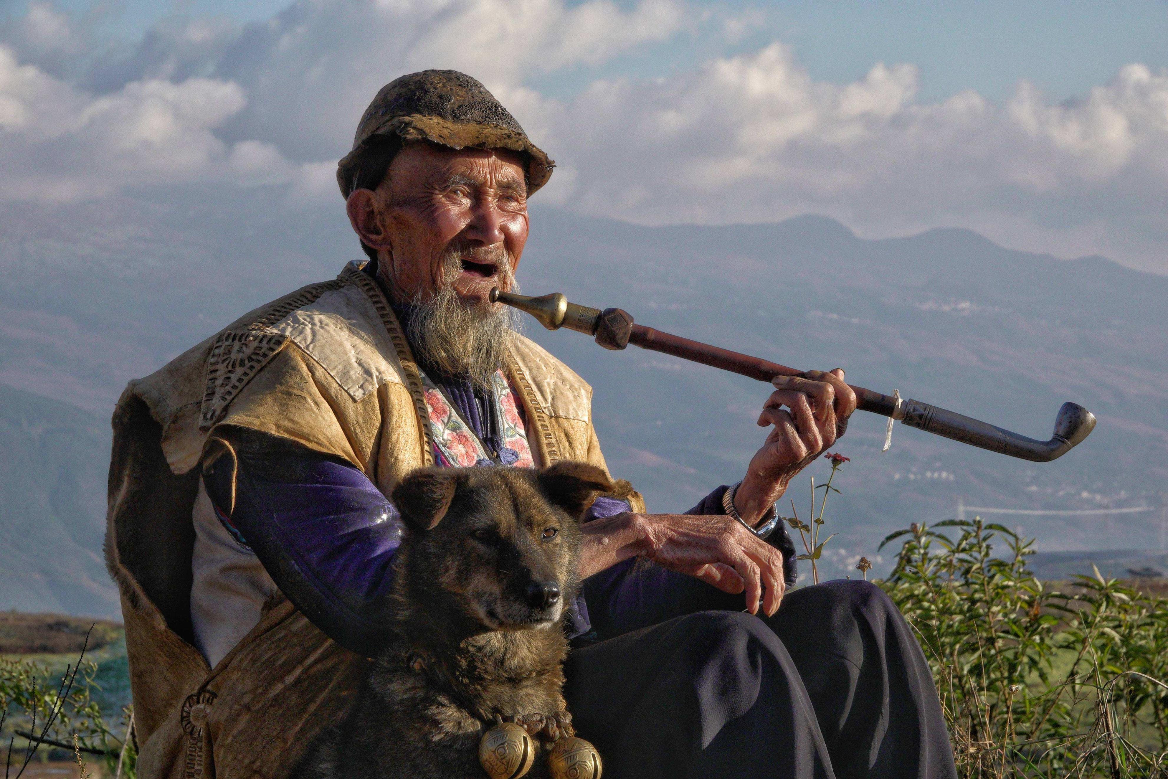 The tomb keeper of the mysterious ancient tomb practices a kind of ...