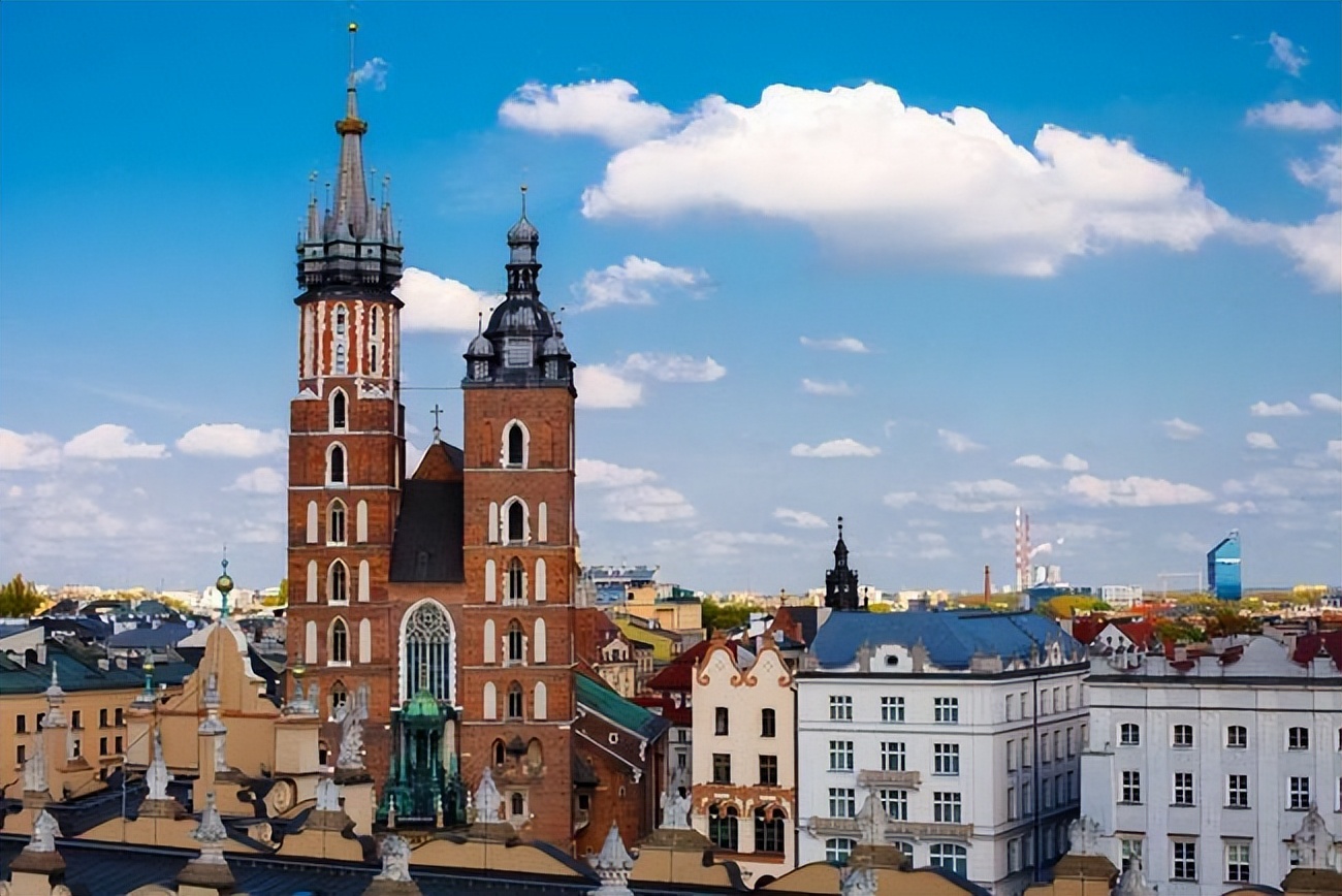Lithuania eases employment conditions for foreigners - iNEWS