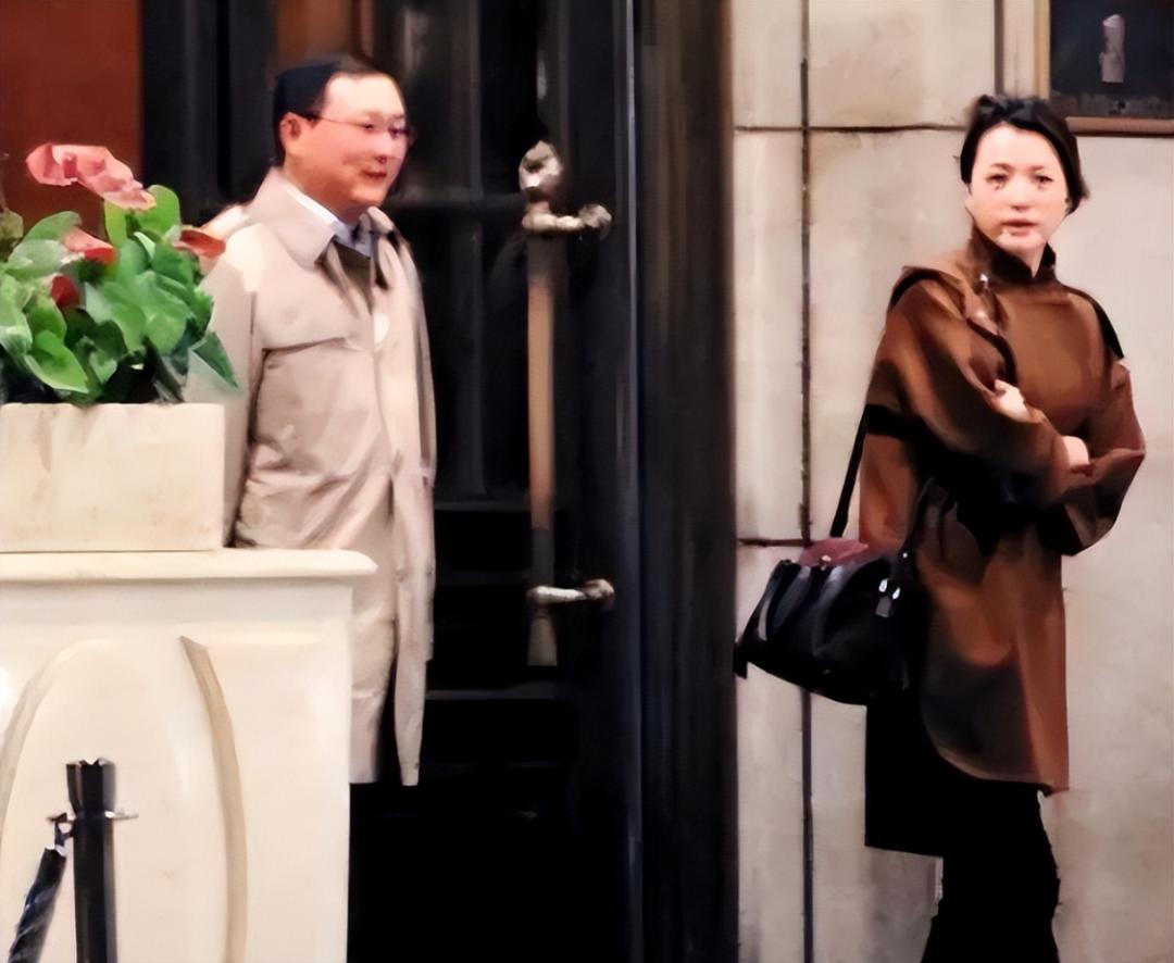 Dong Qing goes out without makeup and is unkempt, her appearance has ...