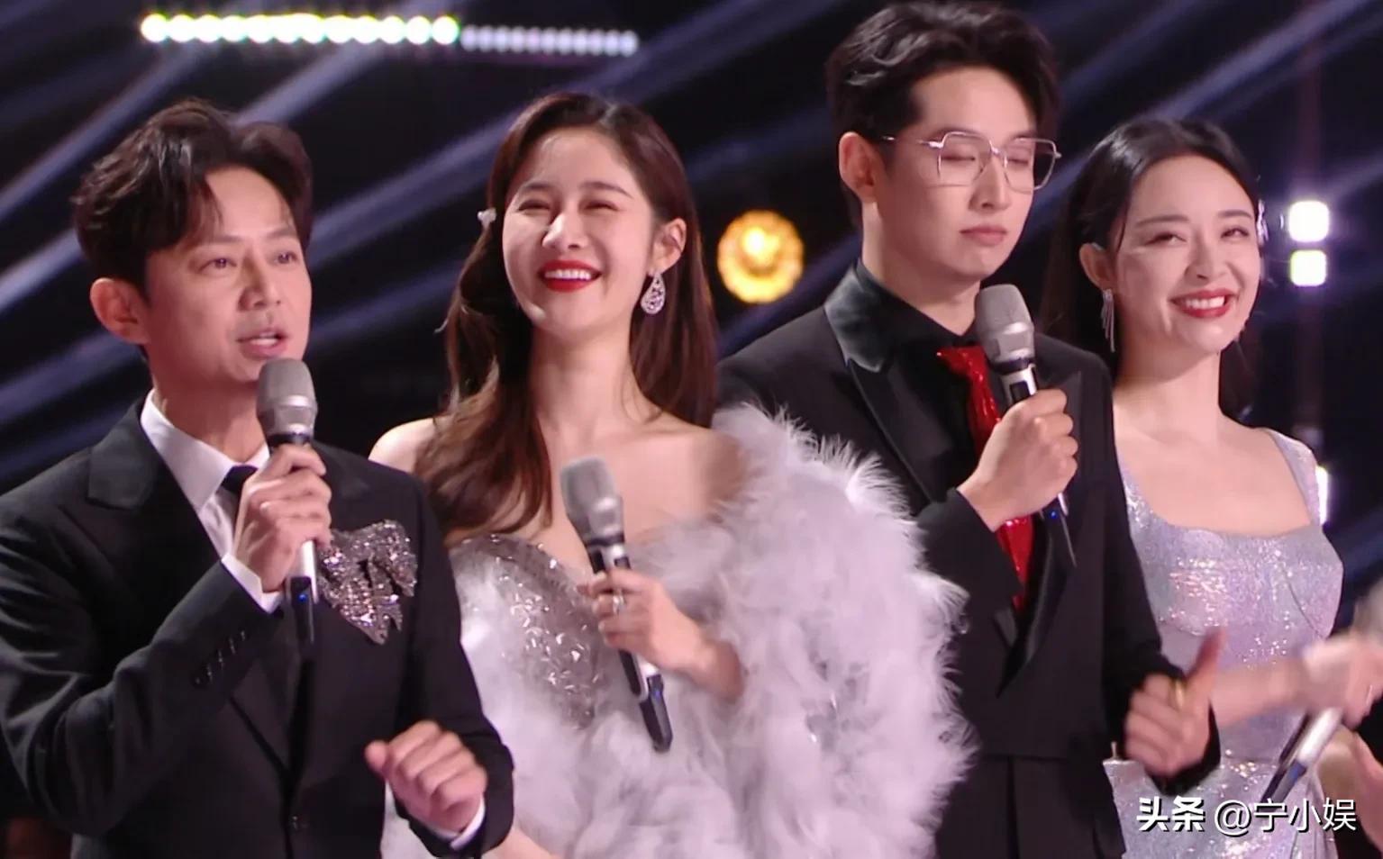 He Jiong is old, Qi Sijun is stable: a New Year's Eve party to see ...