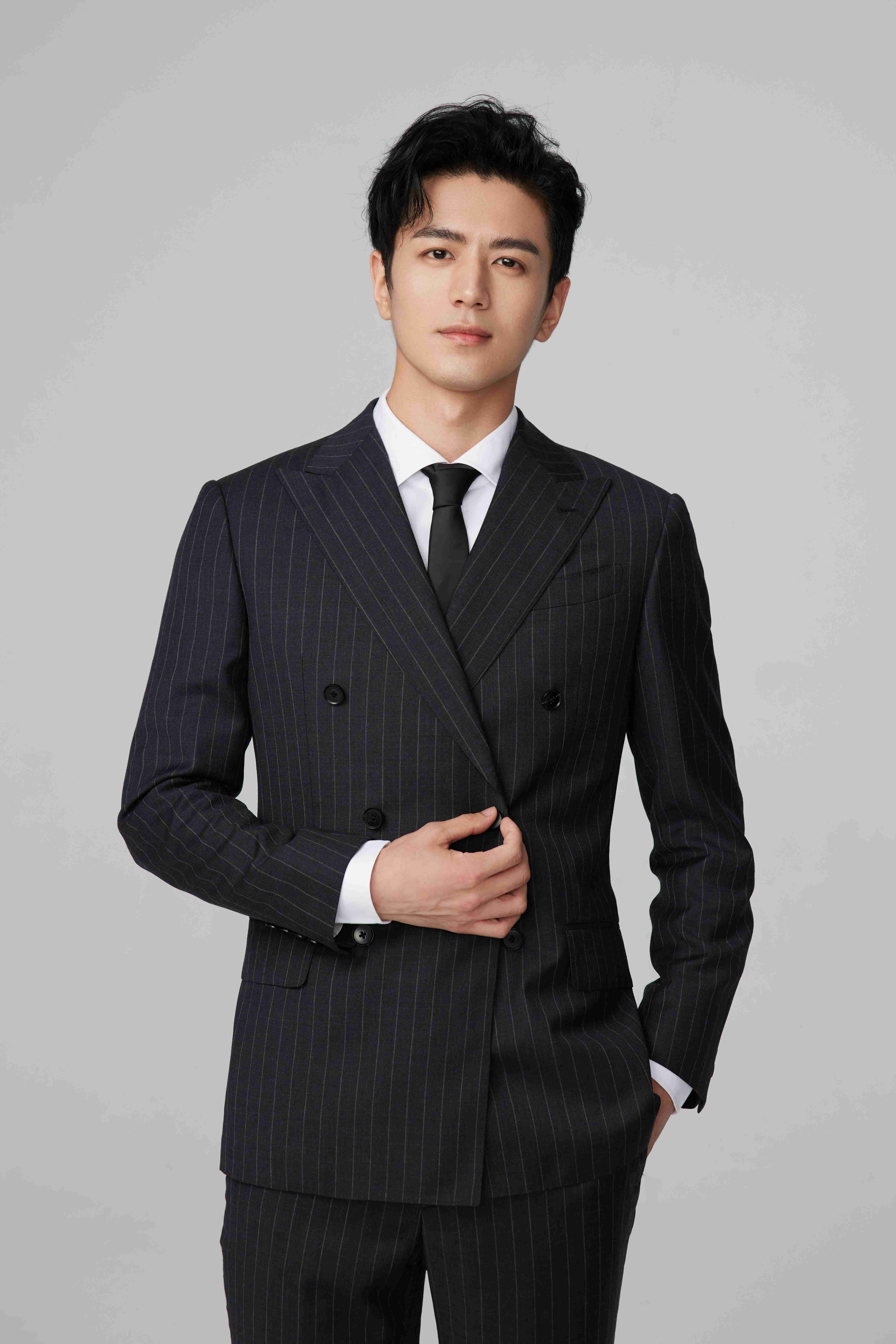 Li Jiulin's "A Thousand Gold Can Not Escape" was launched as the ...