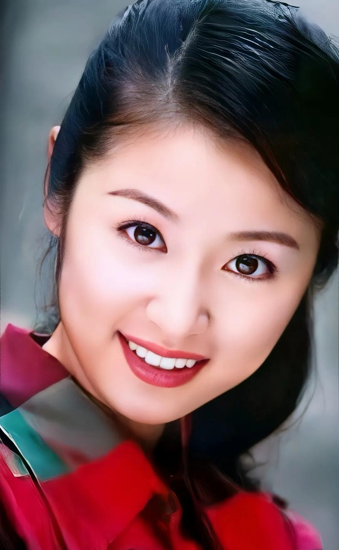 Lin Xinru, who is in her early 20s, is really watery, so tender that ...