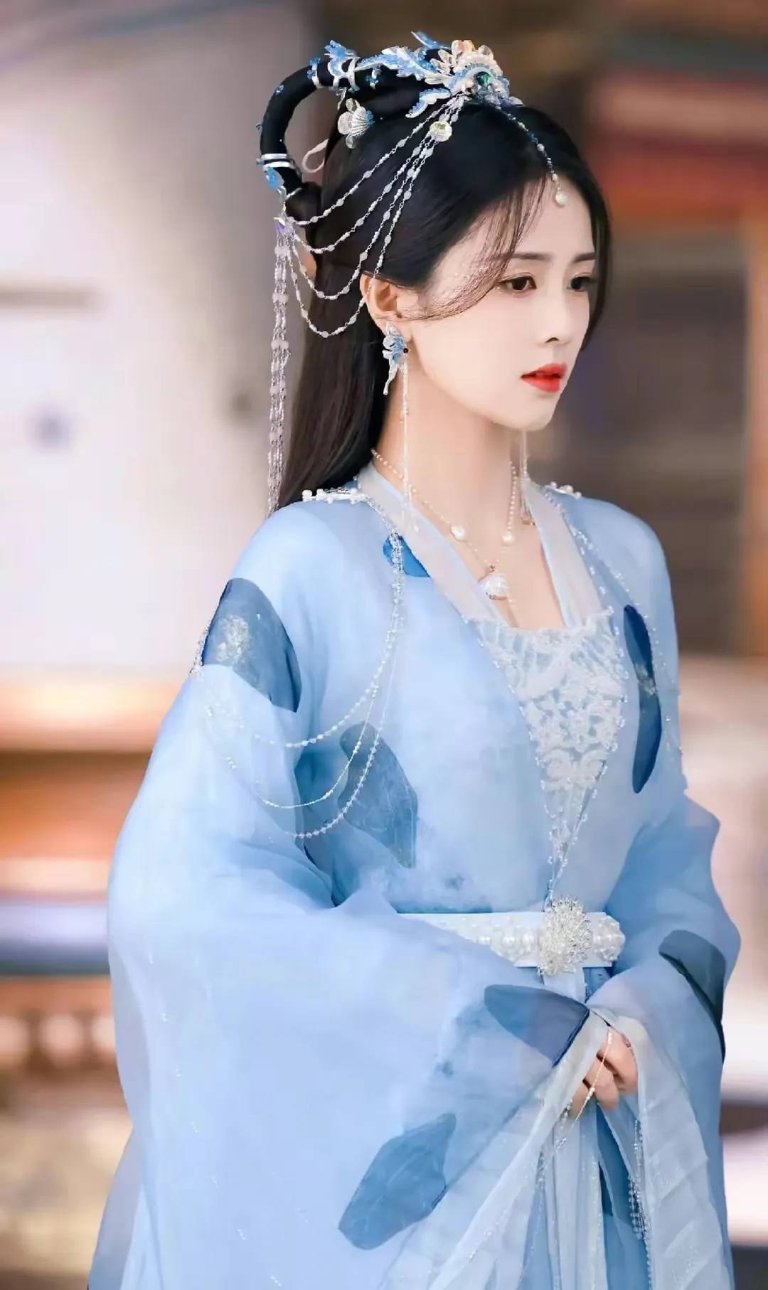 "Till The End Of The Moon" really uses "color" to the extreme, Bailu VK ...