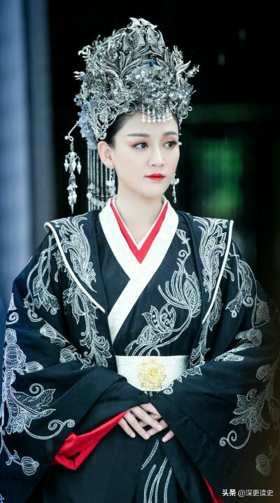 How powerful is Queen Dugu in history, and how did she assist Yang Jian ...