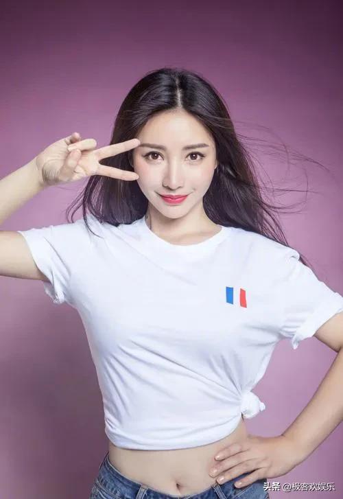 This image of Liu Yan has a sense of purity, and Liu Yan also ...