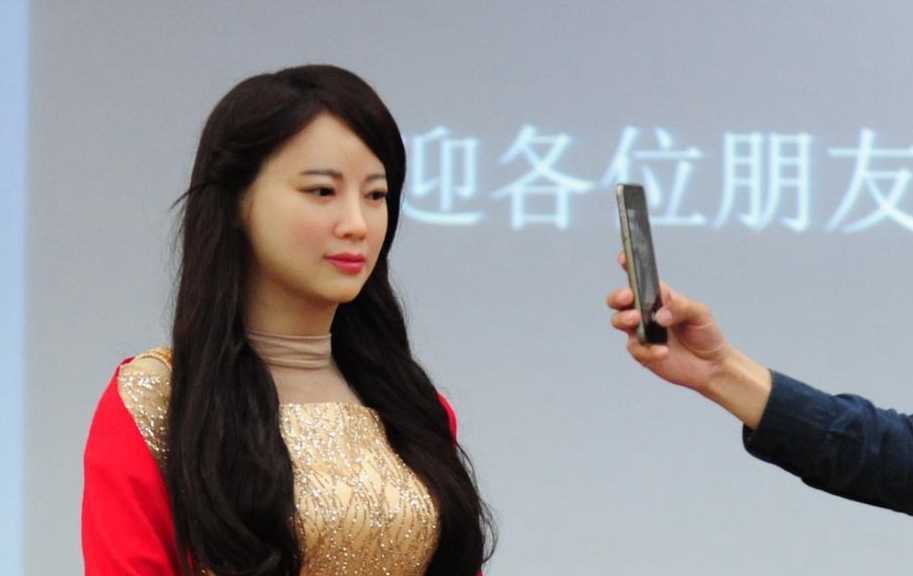 China's first AI beauty robot was born, fair and beautiful, omnipotent ...
