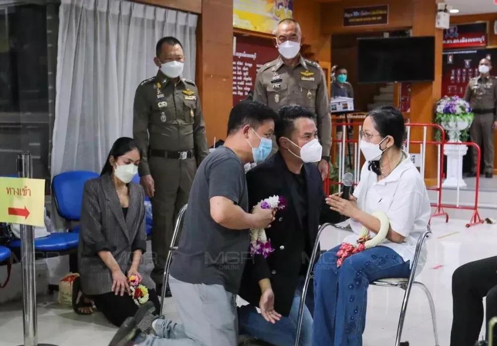 Thai actress Tangmo drowned unfortunately, but her mother let the case ...