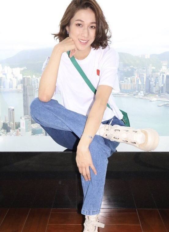 Zhong Jiaxin returns to Hong Kong to make a memory kill, and after ...