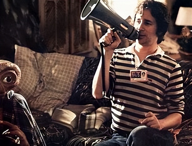 Elliott's outstanding performance in "ET Alien" made the world look at ...