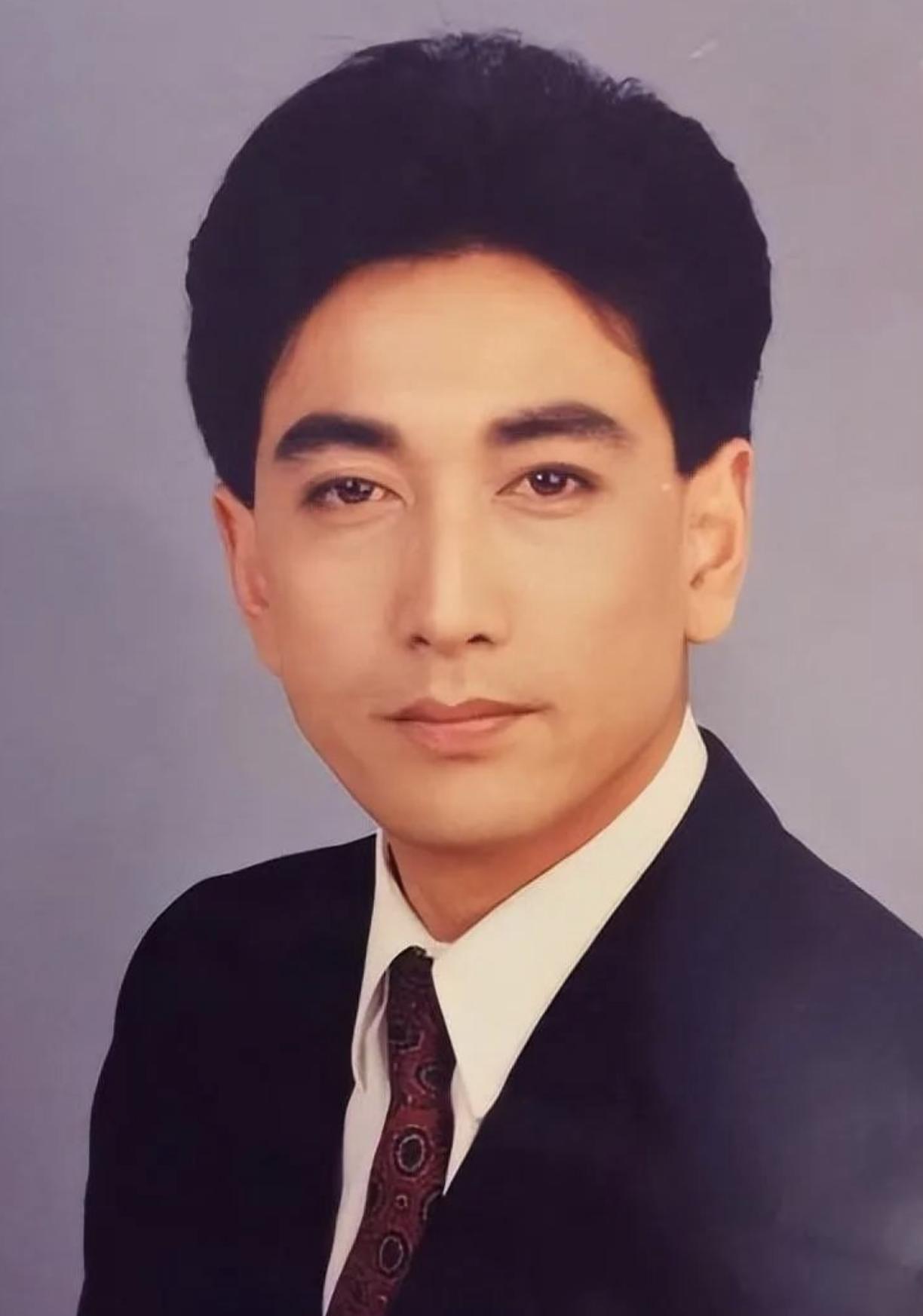 Host Shui Junyi: He did not abandon his wife and daughter, but took ...