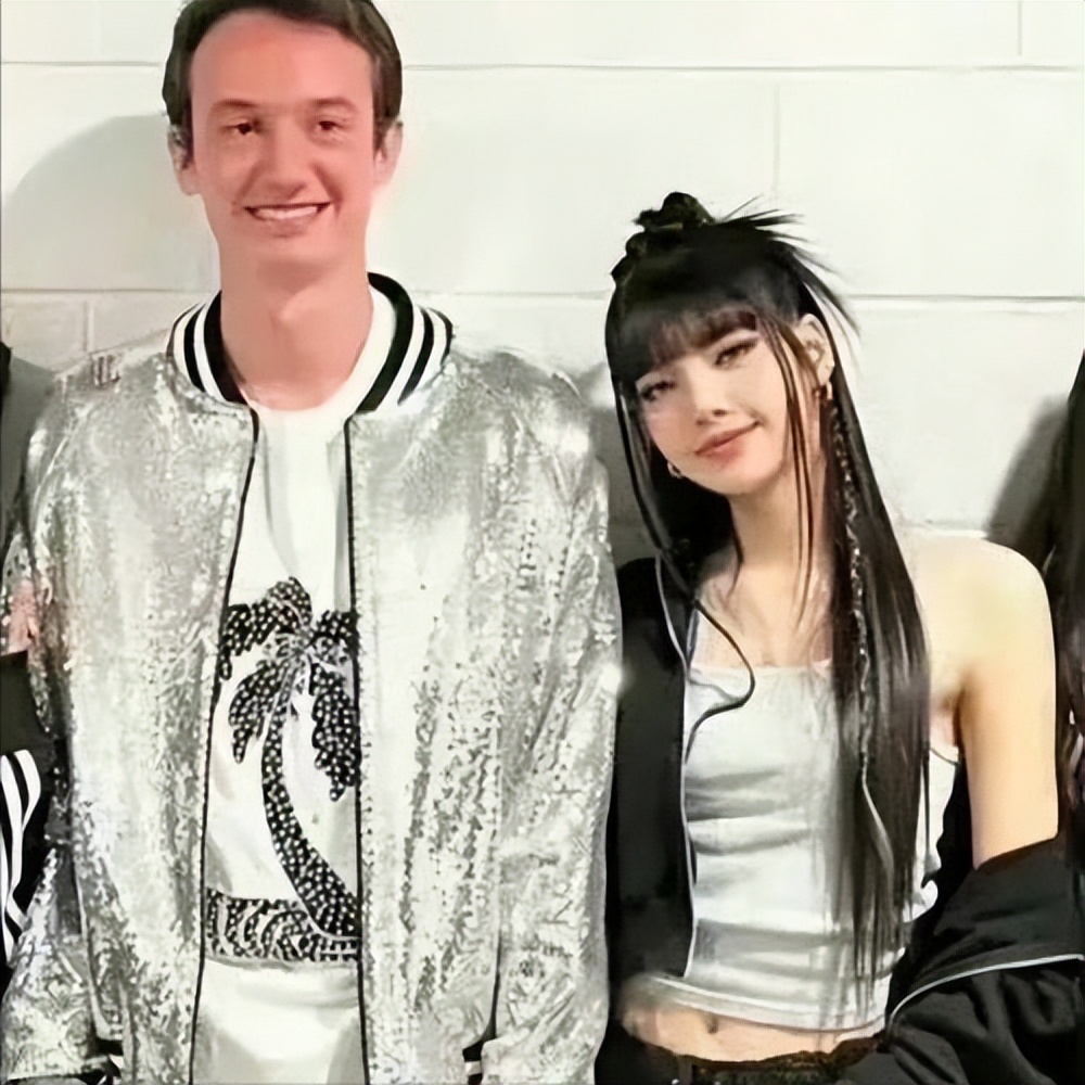 What's it like to be in love with the son of the world's richest man ...