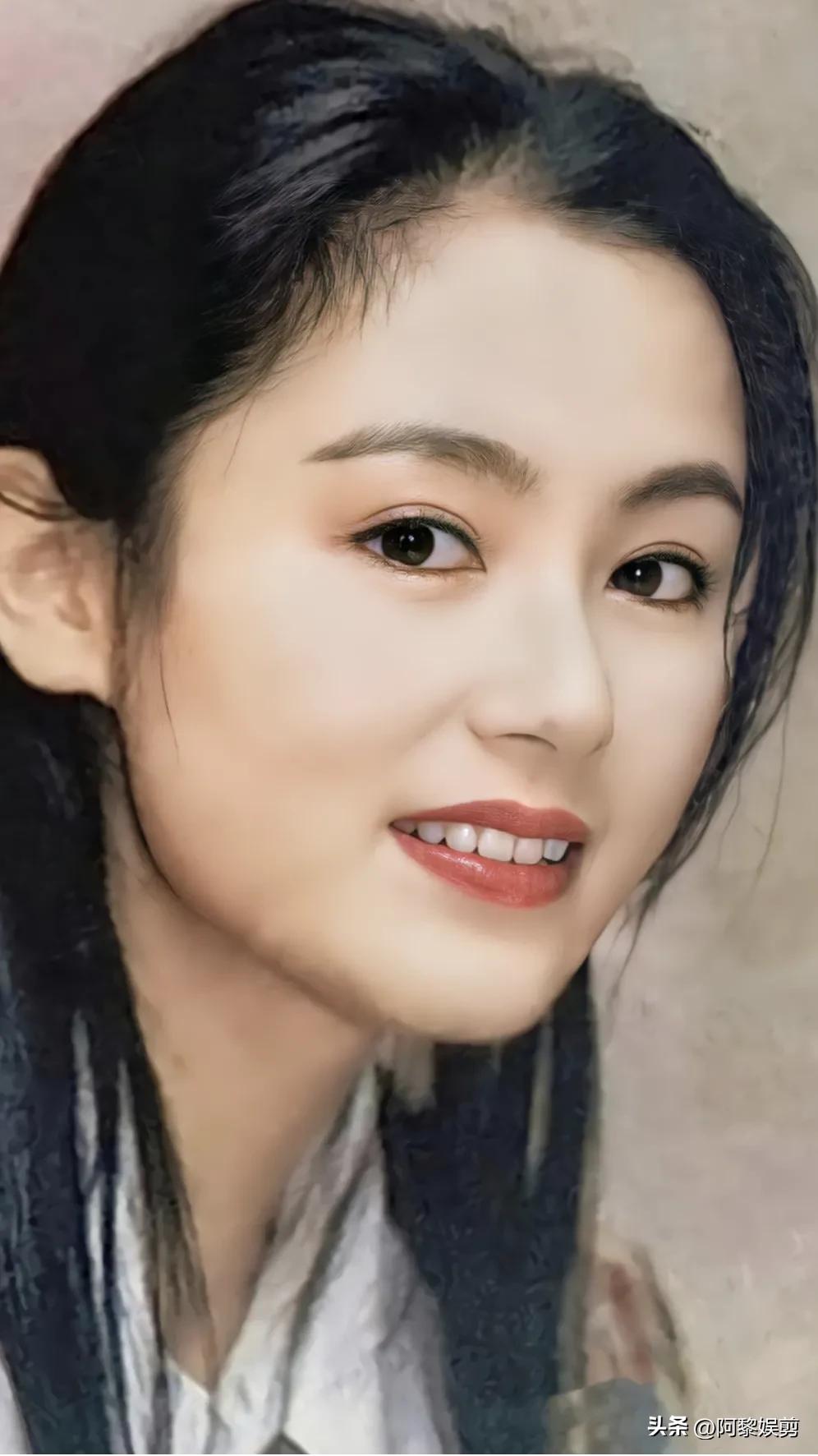 Chen Hong was so beautiful when she was young, she couldn't get tired ...