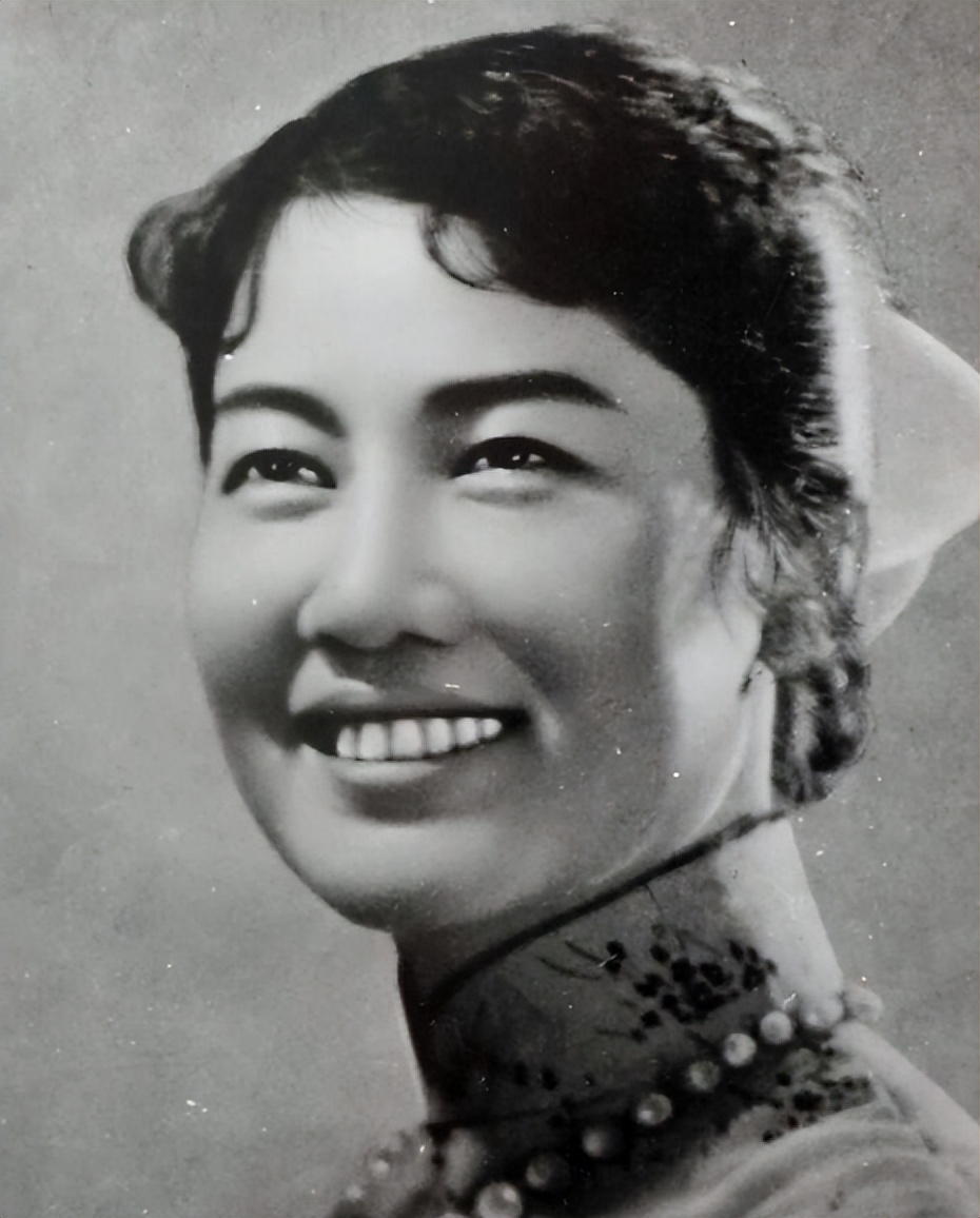 Zhang Ruifang: separated from his first love at the age of 19, married ...