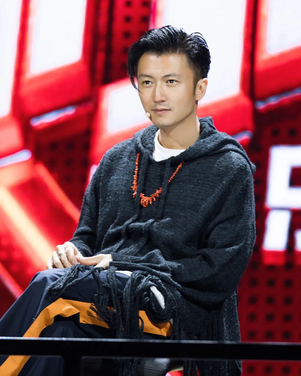 Nicholas Tse and his 16-year-old eldest son returned to Hong Kong ...